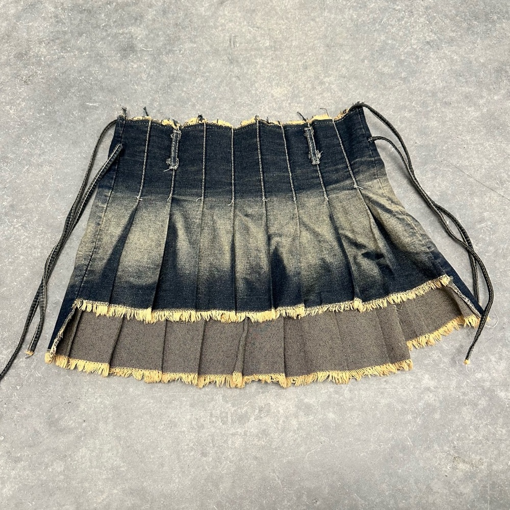 Y2k Factory Distressed Micro Mini Pleated Mini Skirt L - Gem